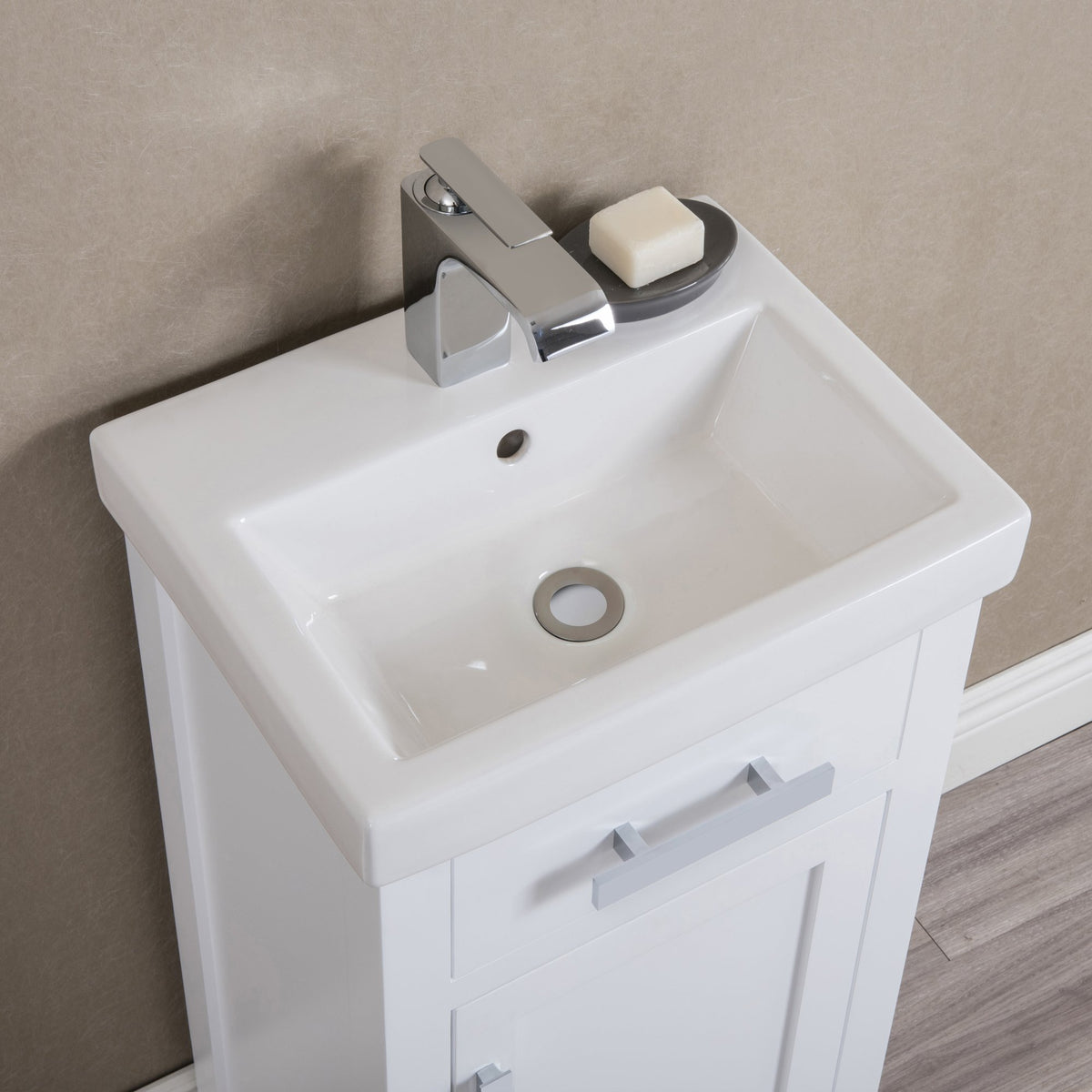 18 Inch Ceramic Free Standing Bathroom Vanity Single Sink White
